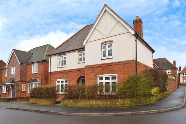Sales – Simon Colligan Estate Agents in Amesbury, Salisbury